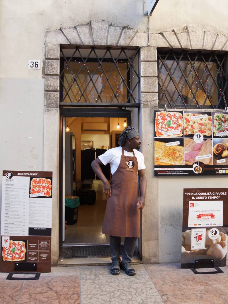 Pizza de imigrante africano é uma das 50 melhores da Itália